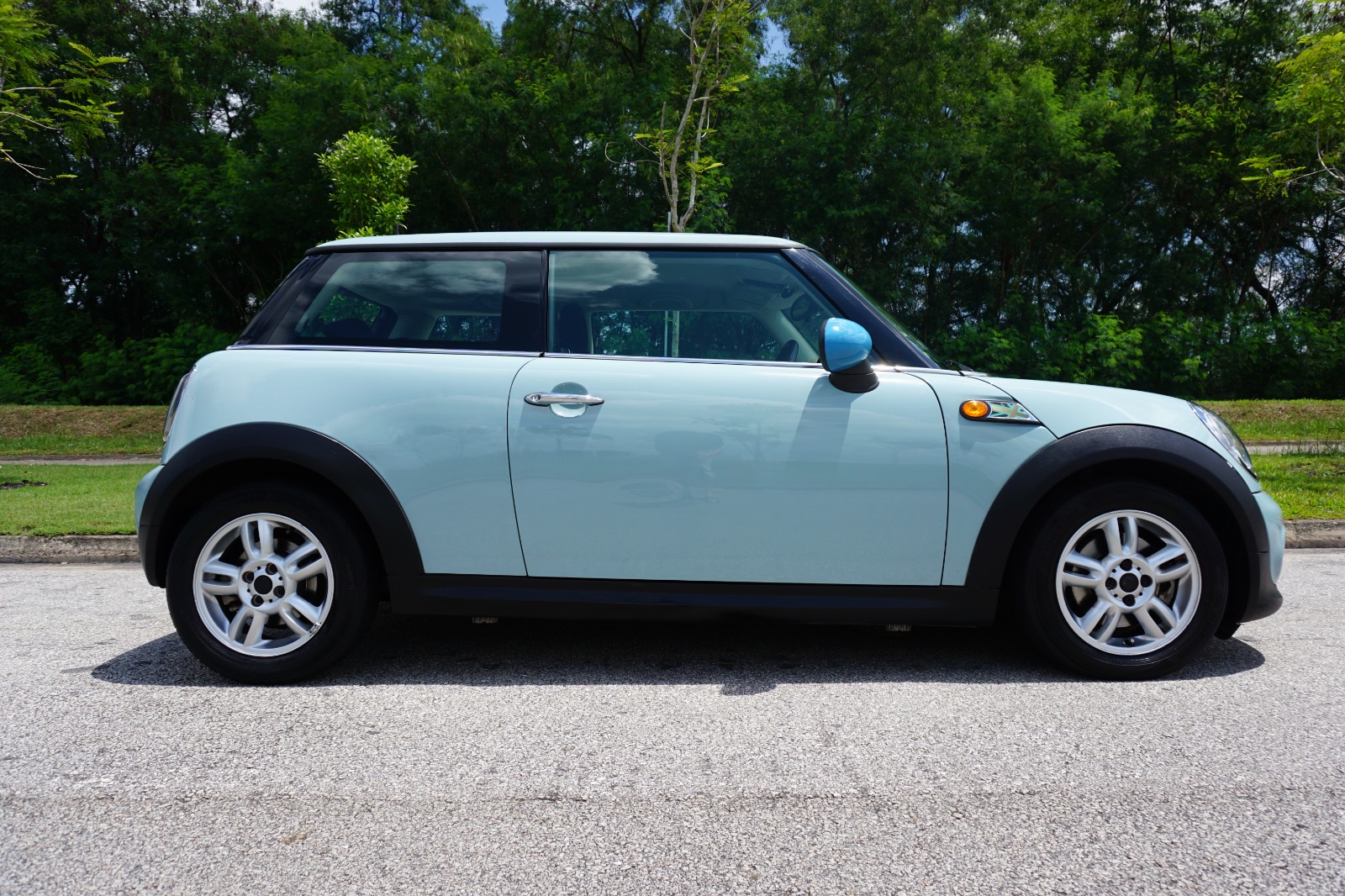 2011 MINI ONE 1.6 AT ABS D/AIRBAG 2WD 3DR - Heritage Auto Enterprise